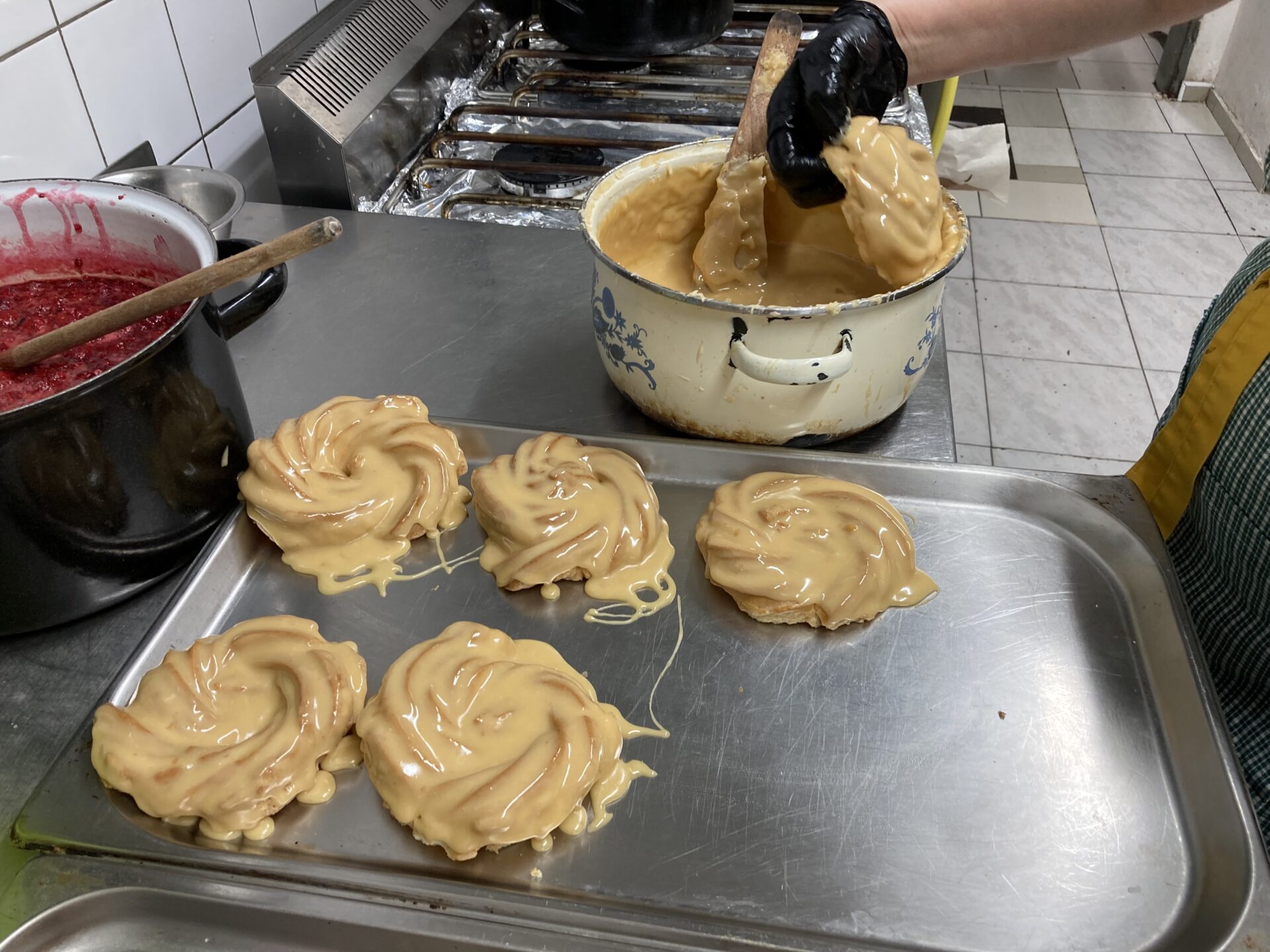 Choux Pastry - One Dough Three Different Pastries / Šlágr Café (Marie ...