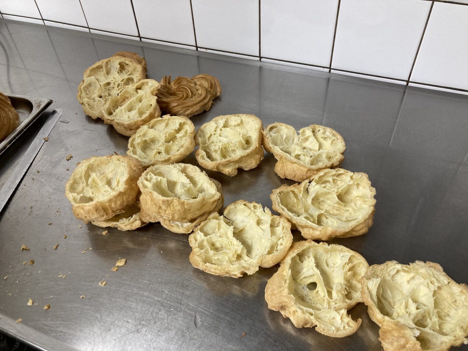 Choux Pastry - One Dough Three Different Pastries / Šlágr Café (Marie ...